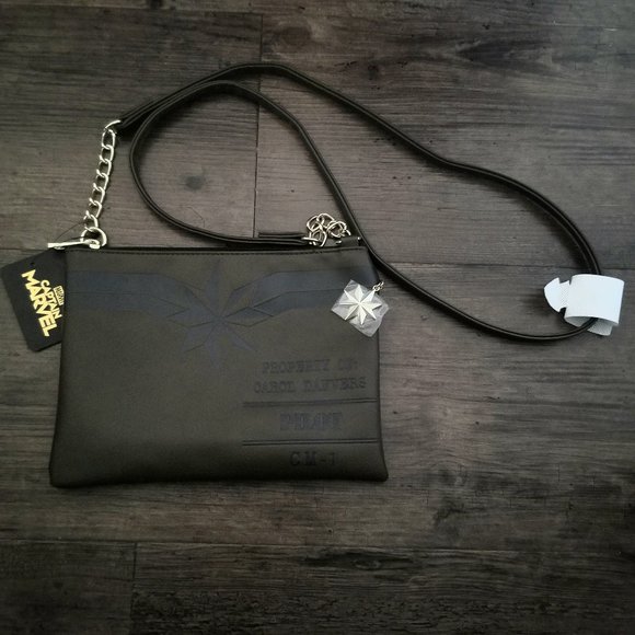 Marvel | Bags | Captain Marvel Major Danvers Crossbody Bag With Charm ...